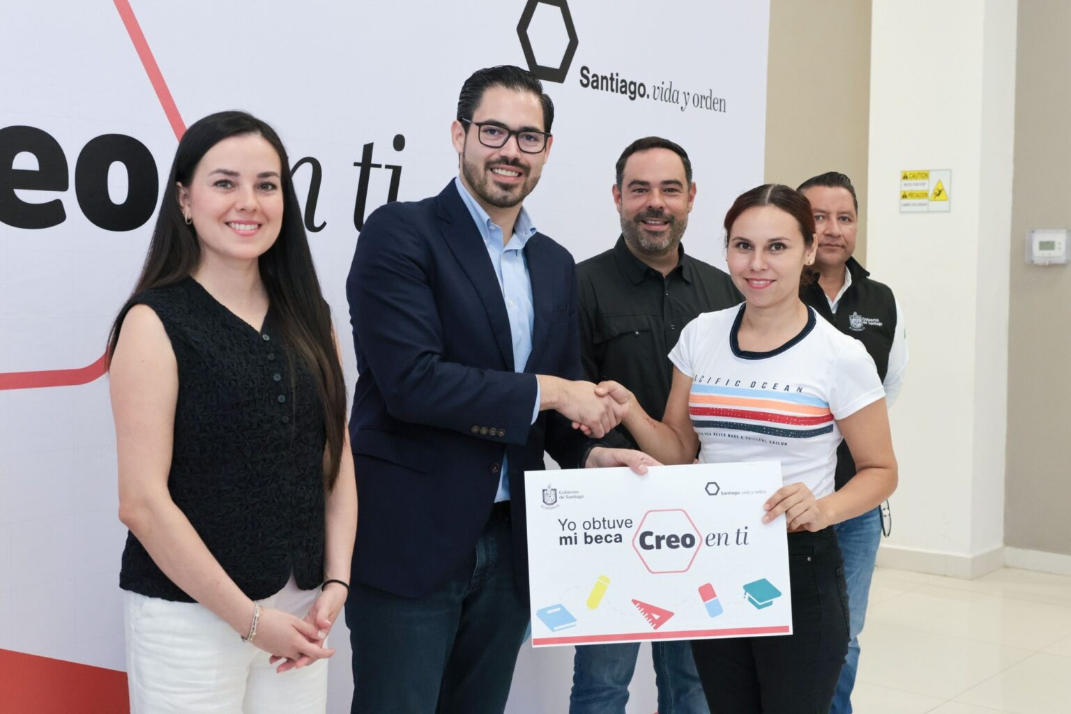 Entrega Santiago Beca “Creo en Ti” a 109 familias de bajos recursos ...